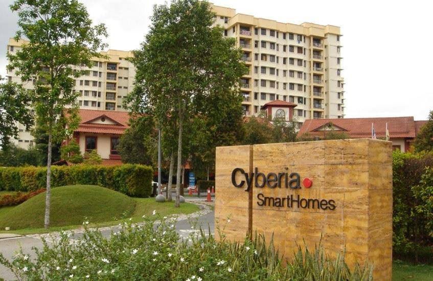 A2-0-3 Cyberia Smarthomes A Cyberia, Cyber 11, 63000 Cyberjaya ...